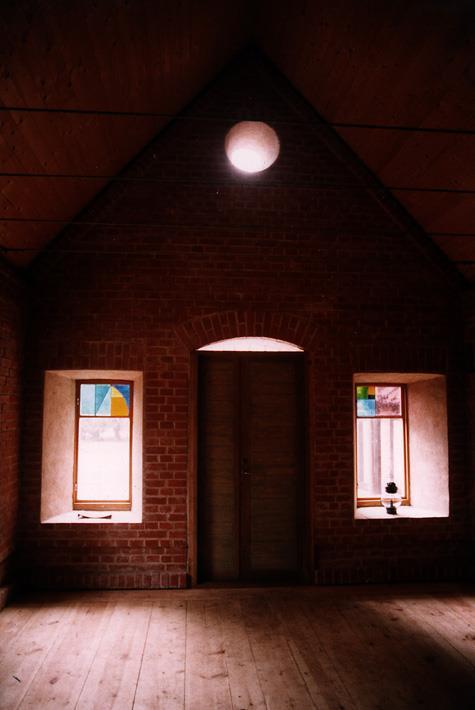 Ekfönster med gyllene snittet i färgat glas - Vattentornet ...