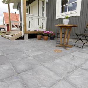 Markplatta Cambridge präglad fasad 420x420x50mm grå B - Stenvaruhuset